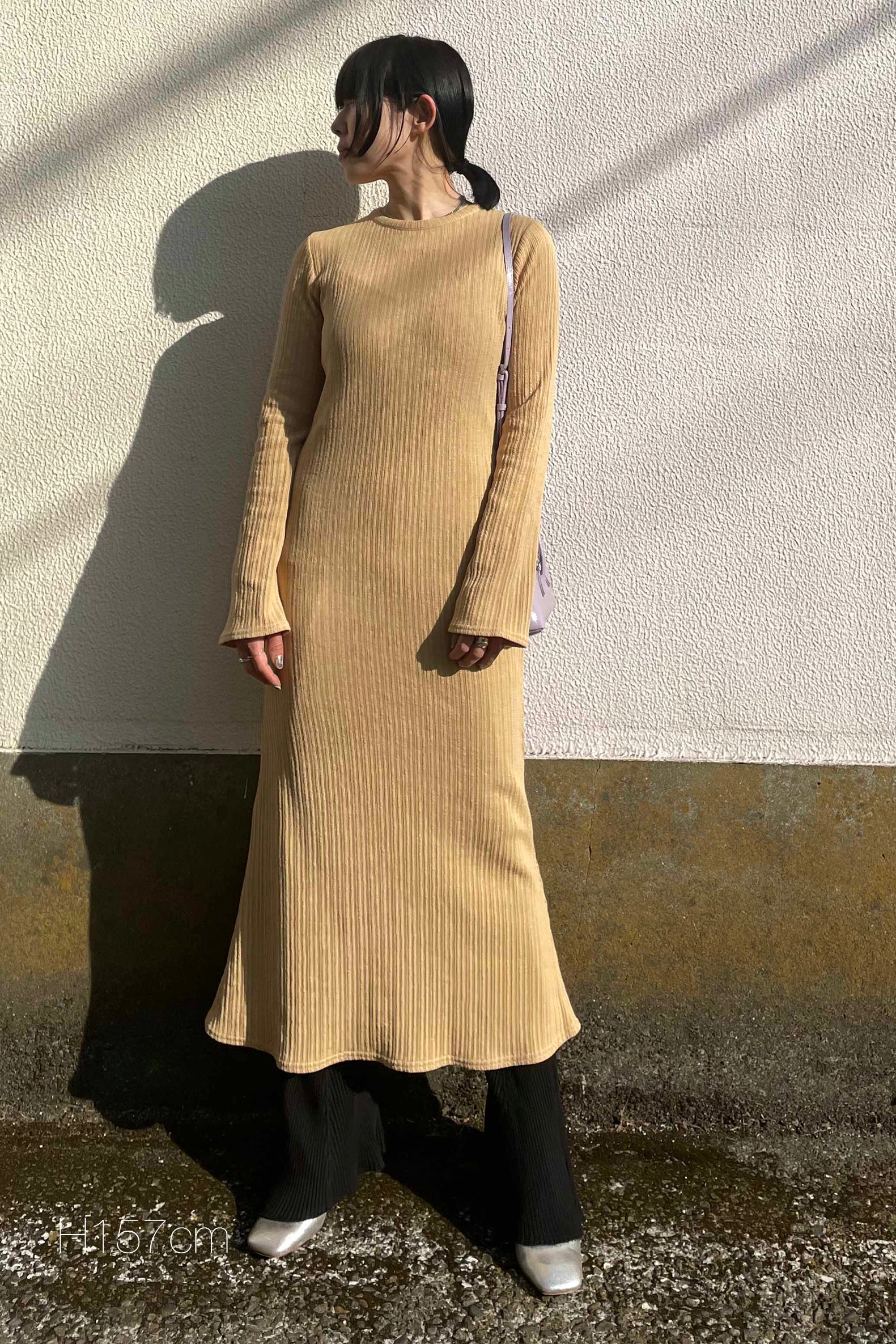 backopen rib one-piece (beige) – MAISON ELLIE